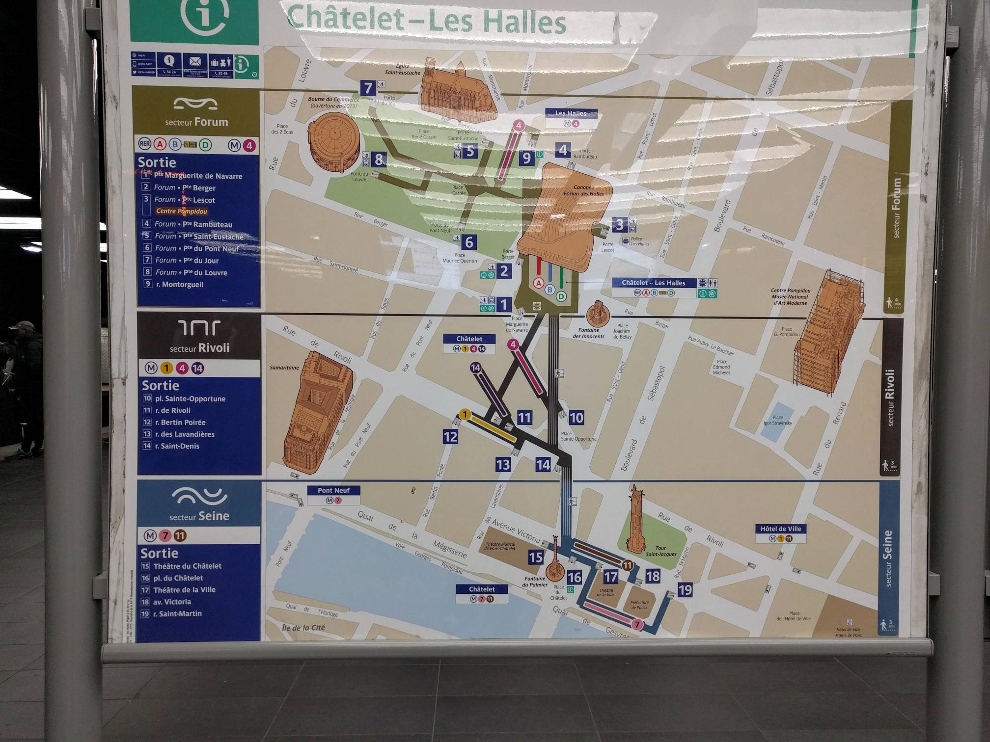 Paris - 7 hour stopover - ACZoom